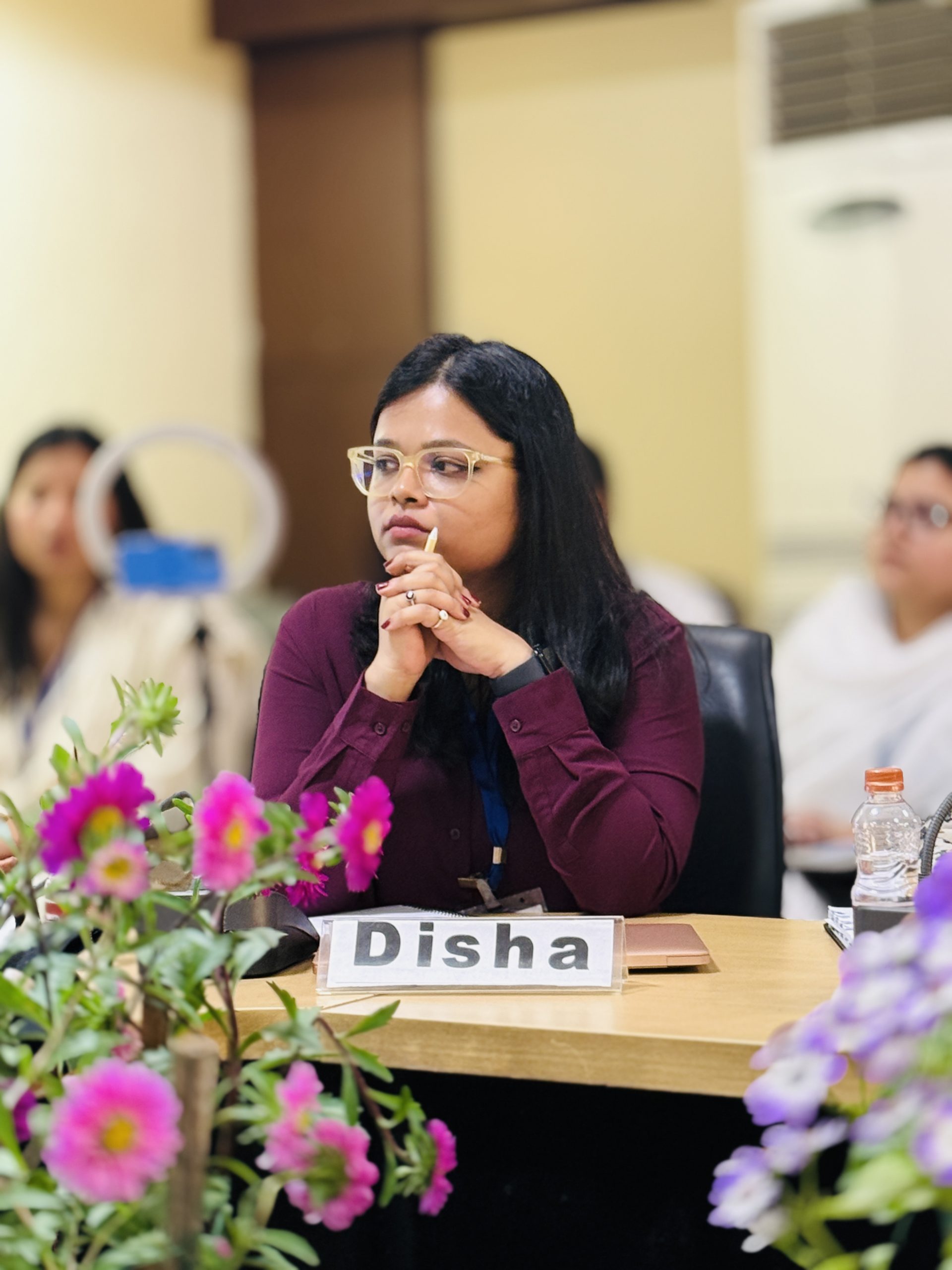 The Weight of Many Selves – Round Table India